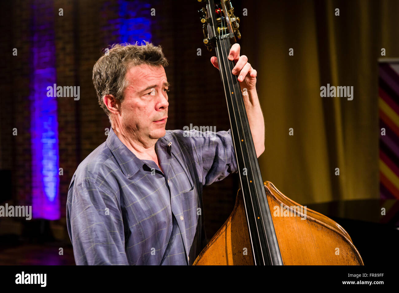 American bass player Edgar Meyer at soundchecks at the Turner Sims ...