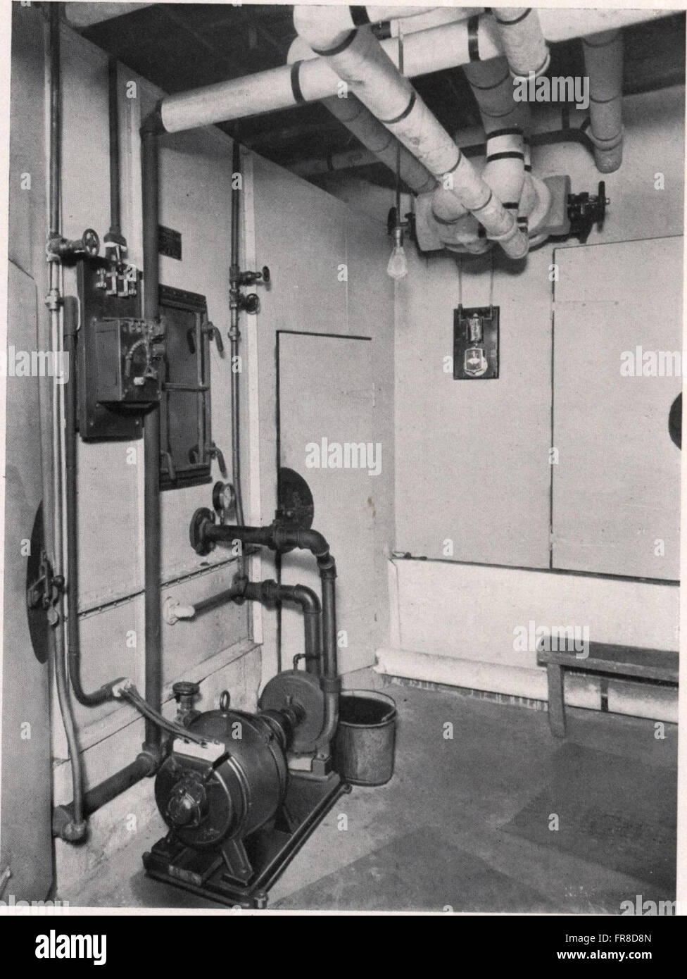 This catalog from 1913 presents Carrier air washers and humidifiers ...