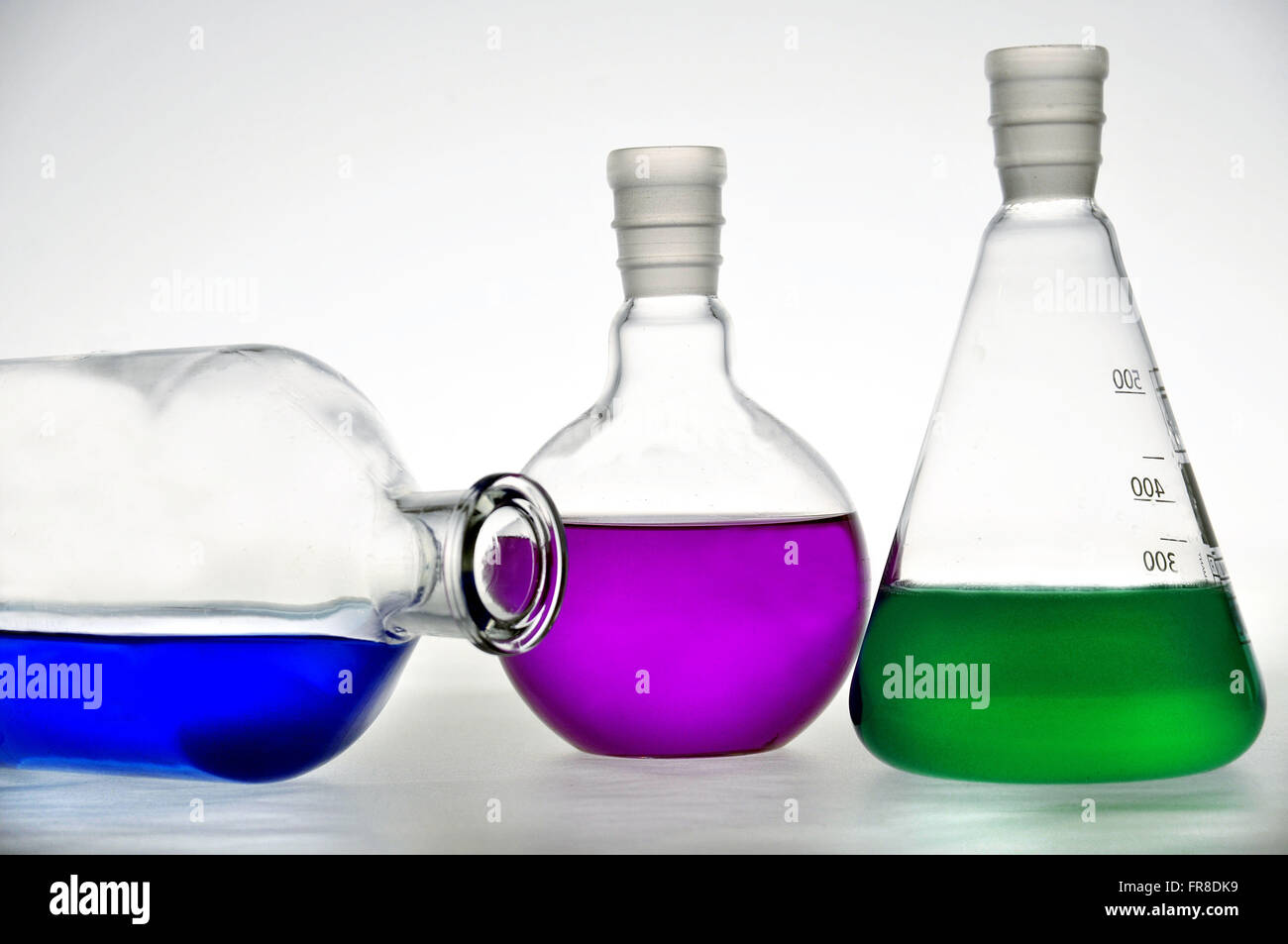 Chemical laboratory hi-res stock photography and images - Alamy