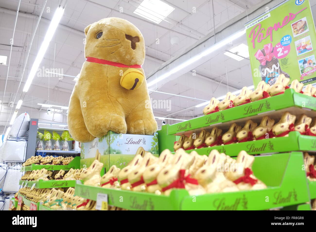 Lindt,Swiss,Switzerland, chocolate, bunnies,rabbits,an,Easter ...