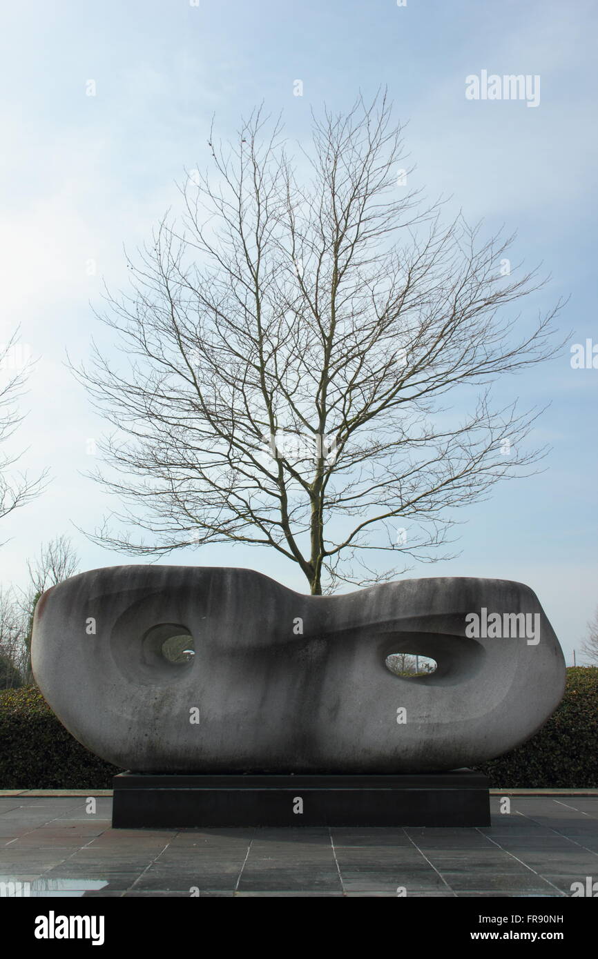 Curved Reclining Form (Rosewall) by sculptor, Barbara Hepworth in ...