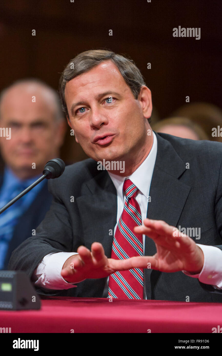 U s supreme court chief justice hi-res stock photography and images - Alamy