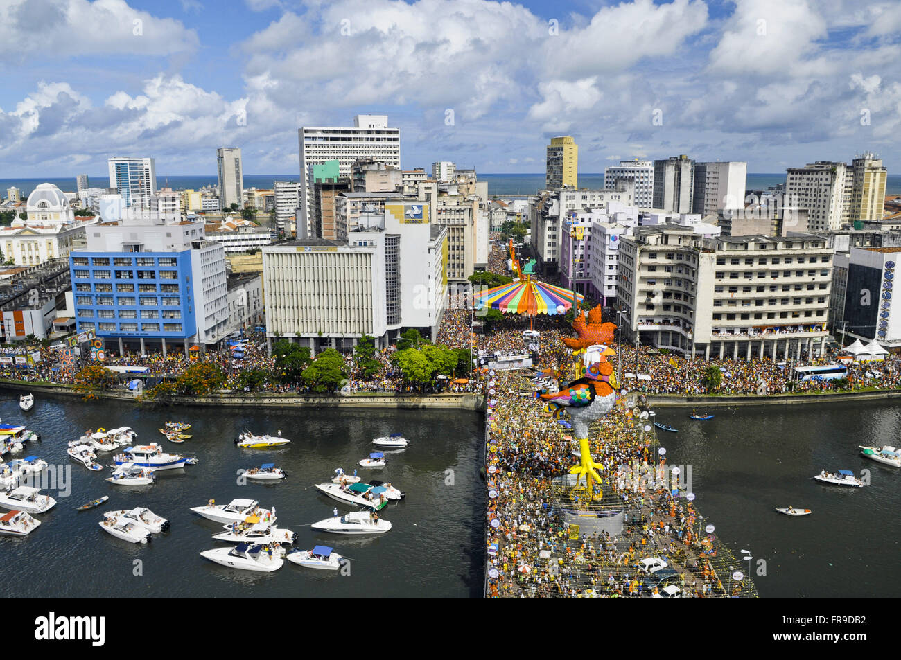 Carnival parade block Galo da Madrugada Stock Photo - Alamy