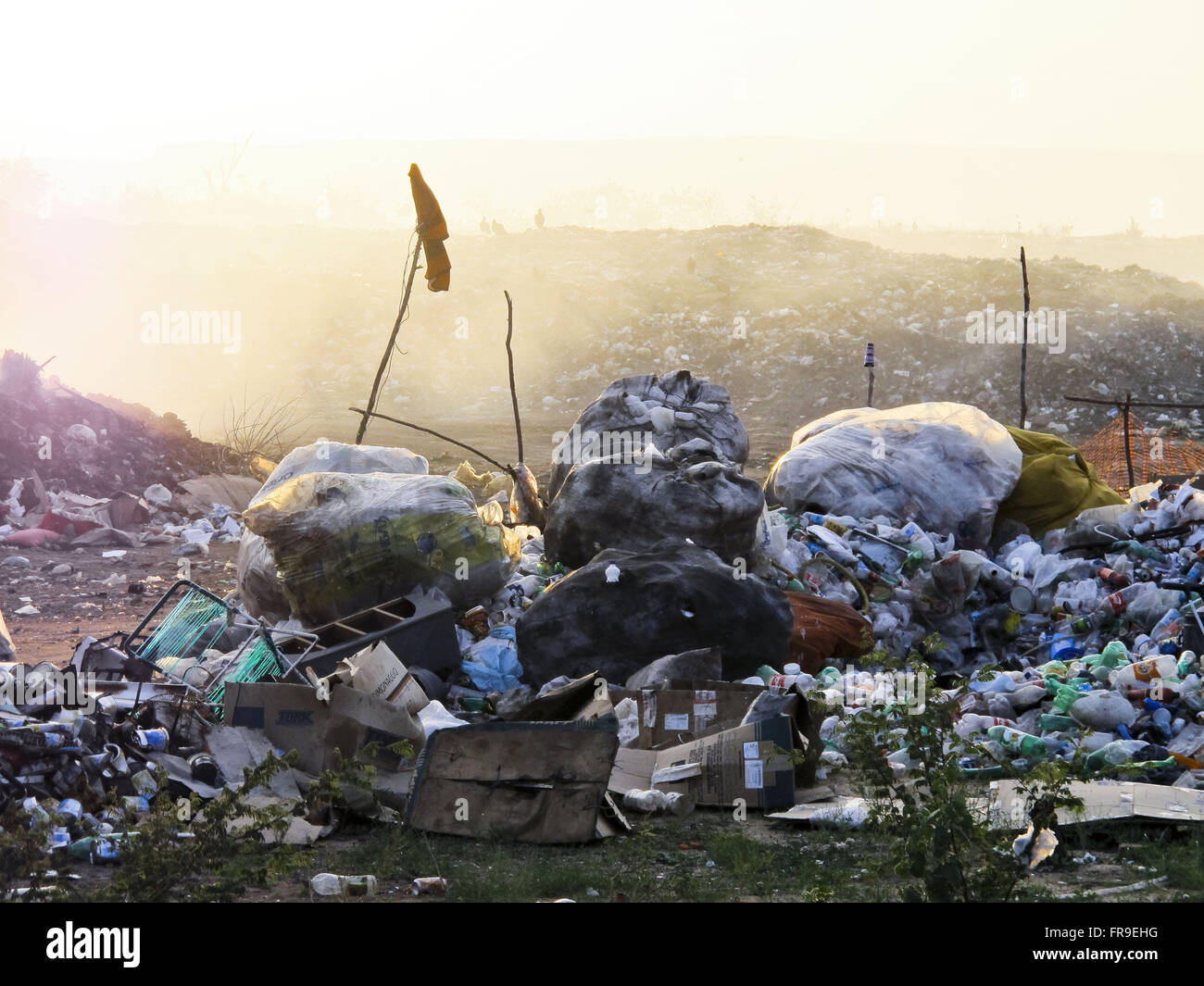 Burning garbage hi-res stock photography and images - Alamy