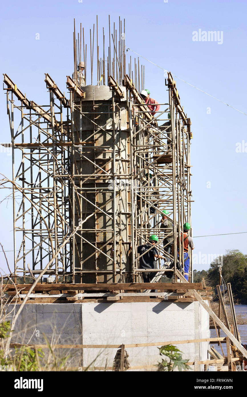 Incomplete bridge hi-res stock photography and images - Alamy
