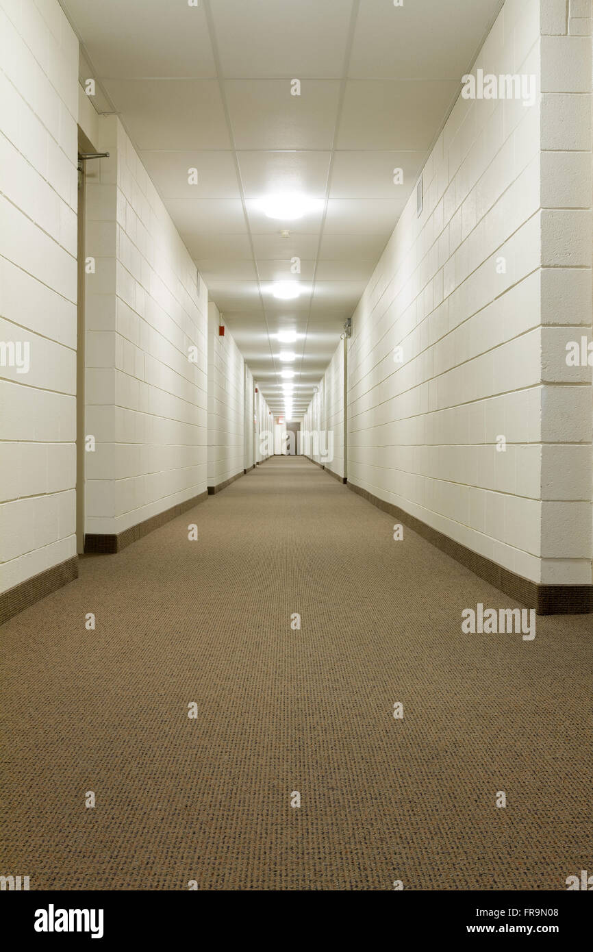 Long straight corridor hi-res stock photography and images - Alamy