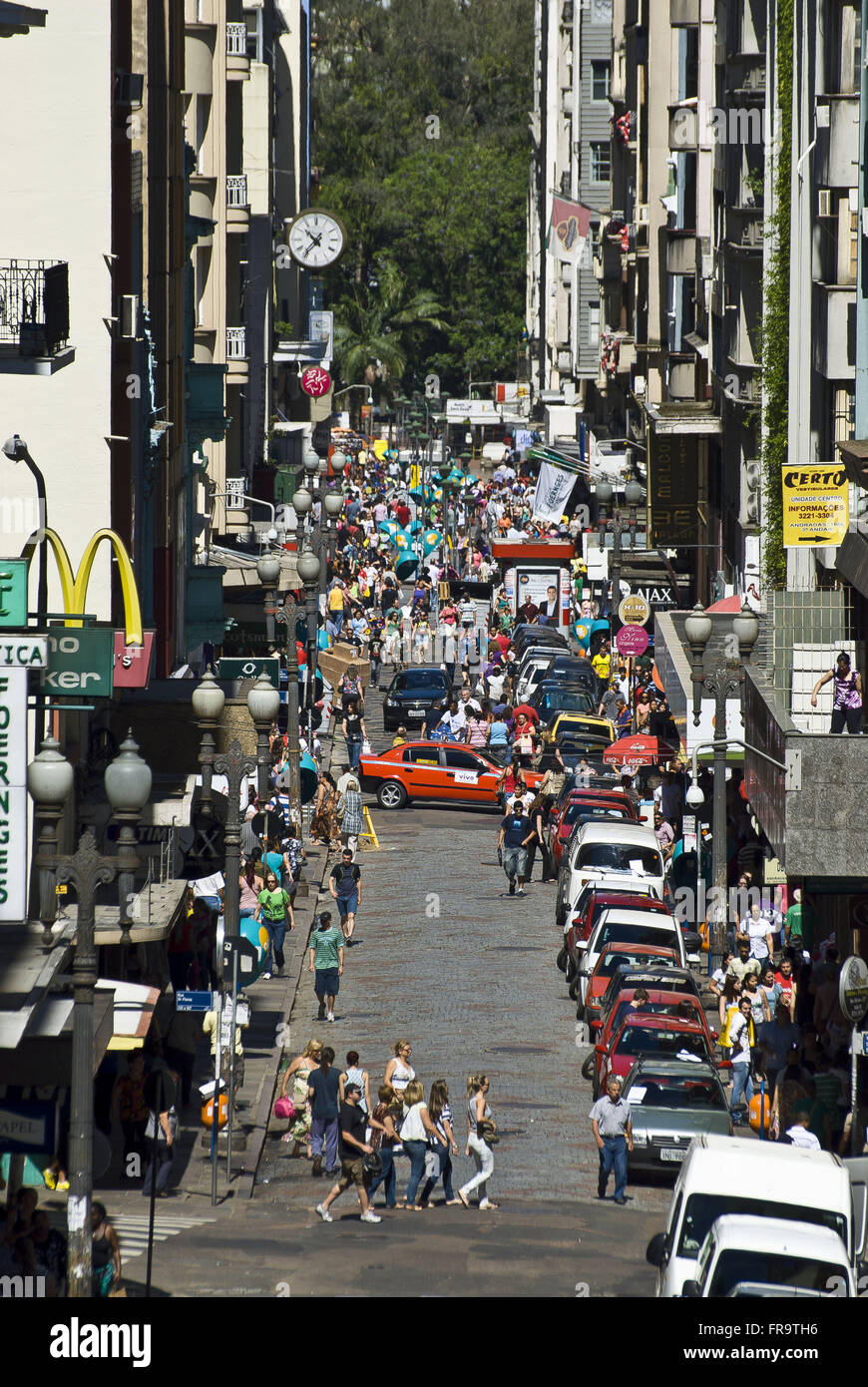 Movement with people hi-res stock photography and images - Alamy