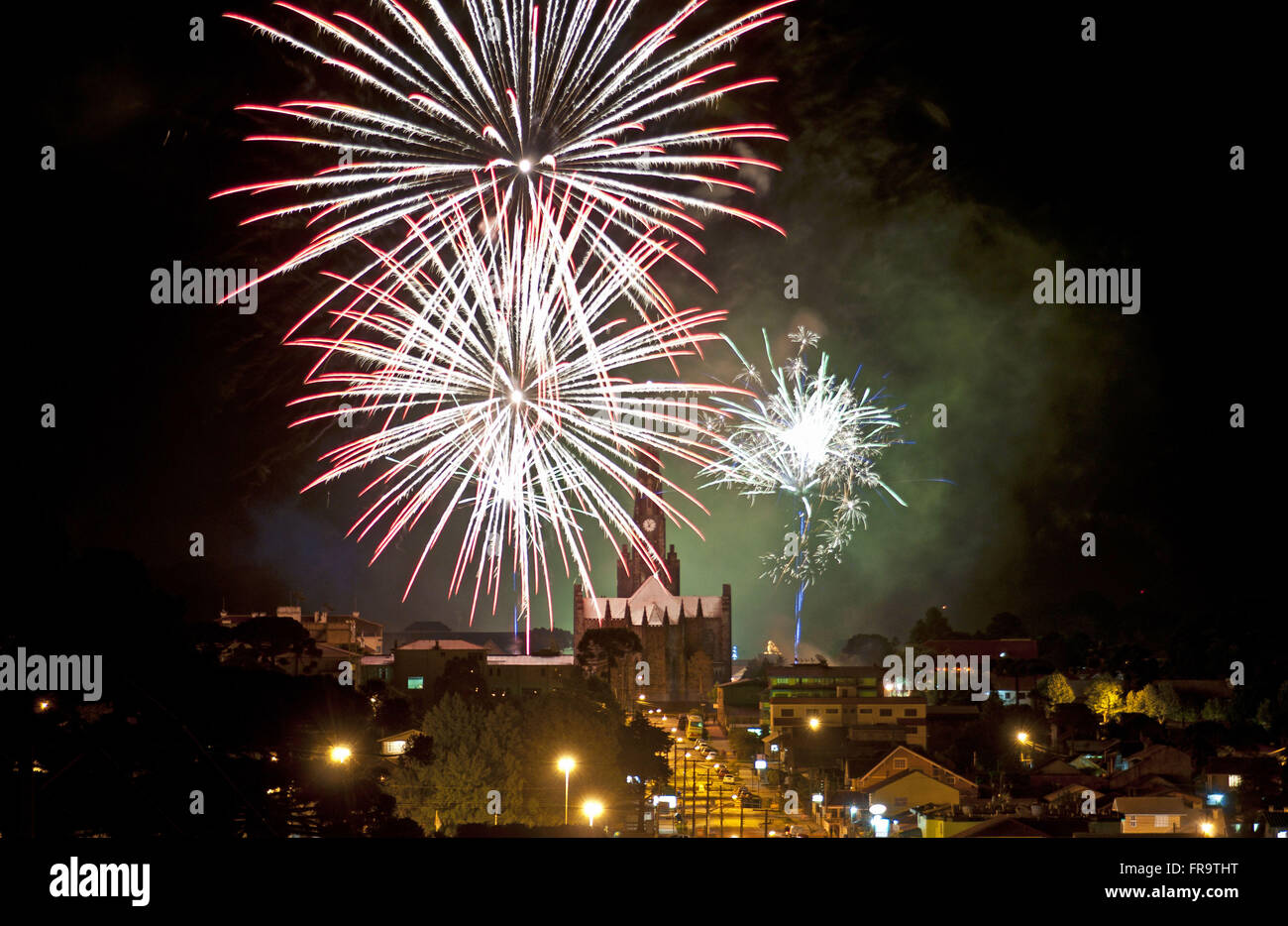 Rio brazil night fireworks hi-res stock photography and images - Alamy