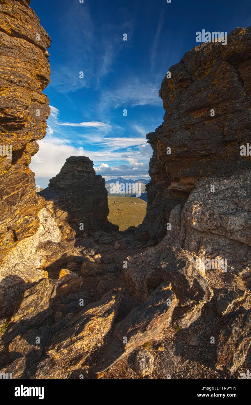 Rock cut rocky mountain national park hi-res stock photography and ...