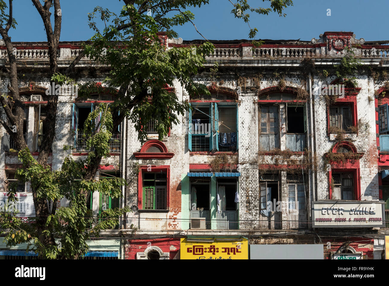 Rangoon colonial hi-res stock photography and images - Alamy
