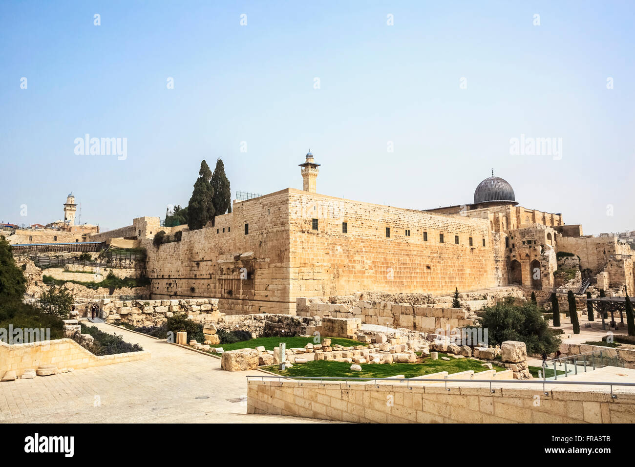 Pinnacle of the temple jerusalem hi-res stock photography and images ...
