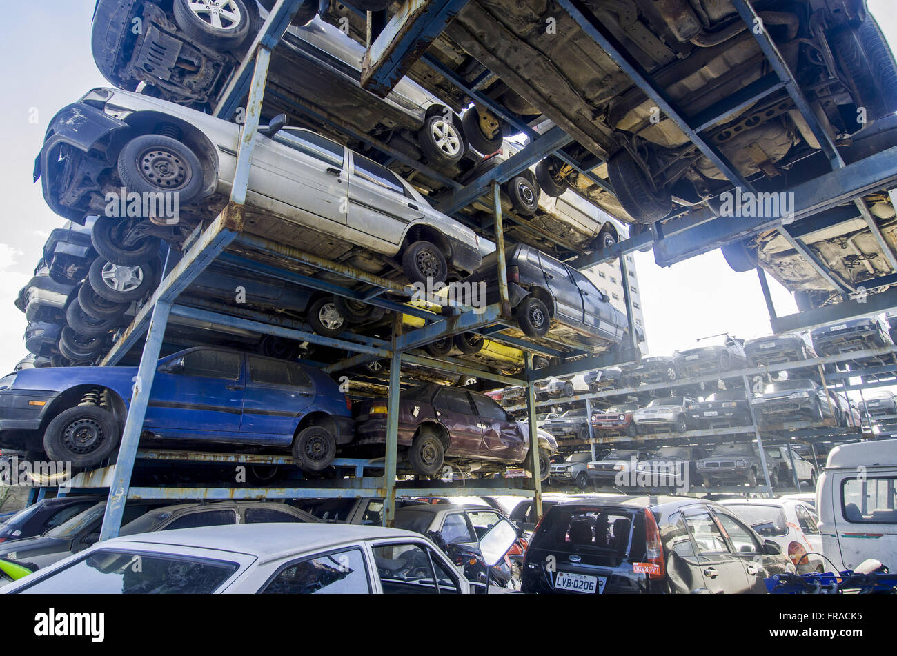 Patio DMV crowded seized vehicles - many of them due to the failure of ...