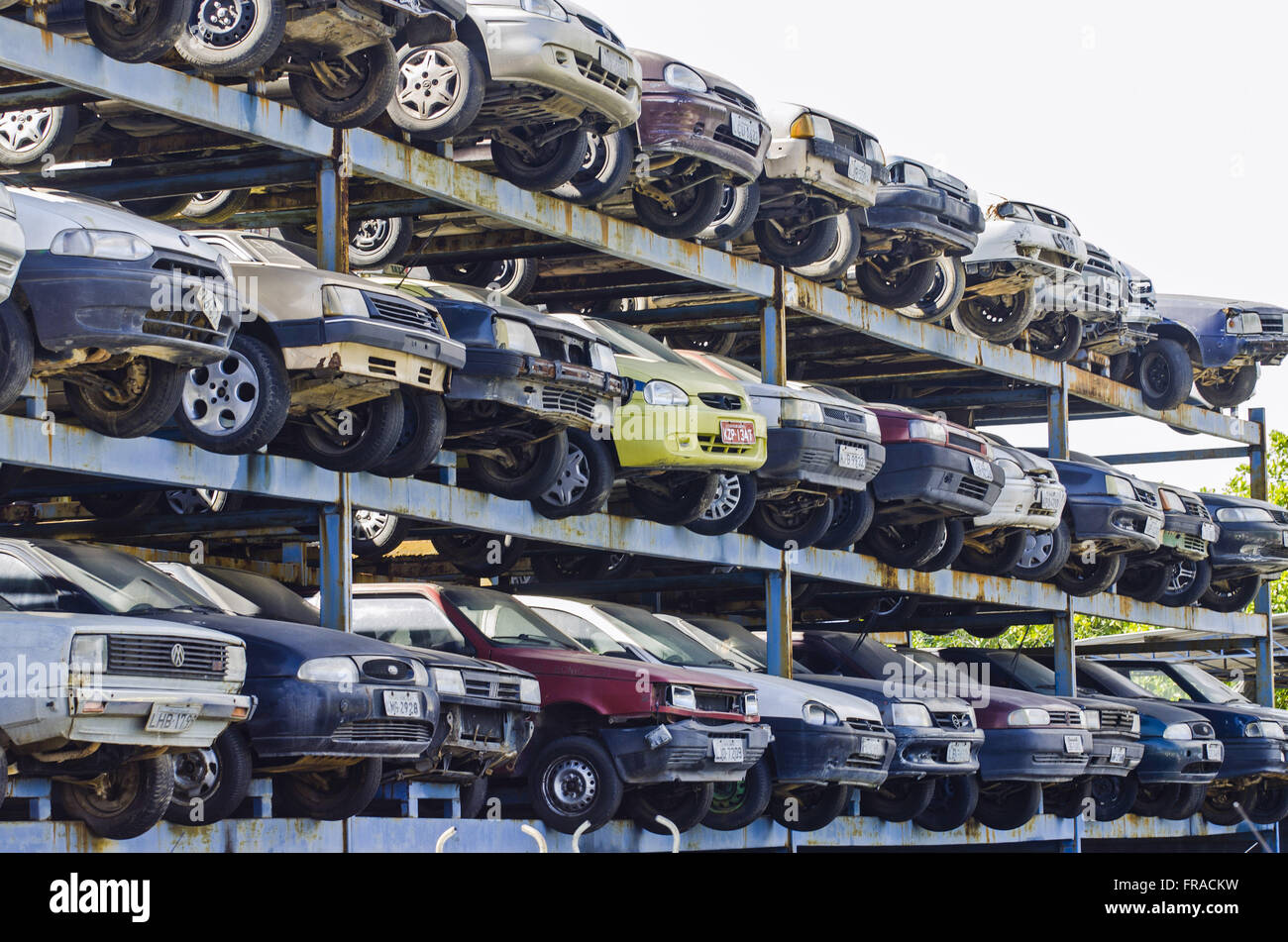 Patio DMV crowded seized vehicles - many of them due to the failure of ...