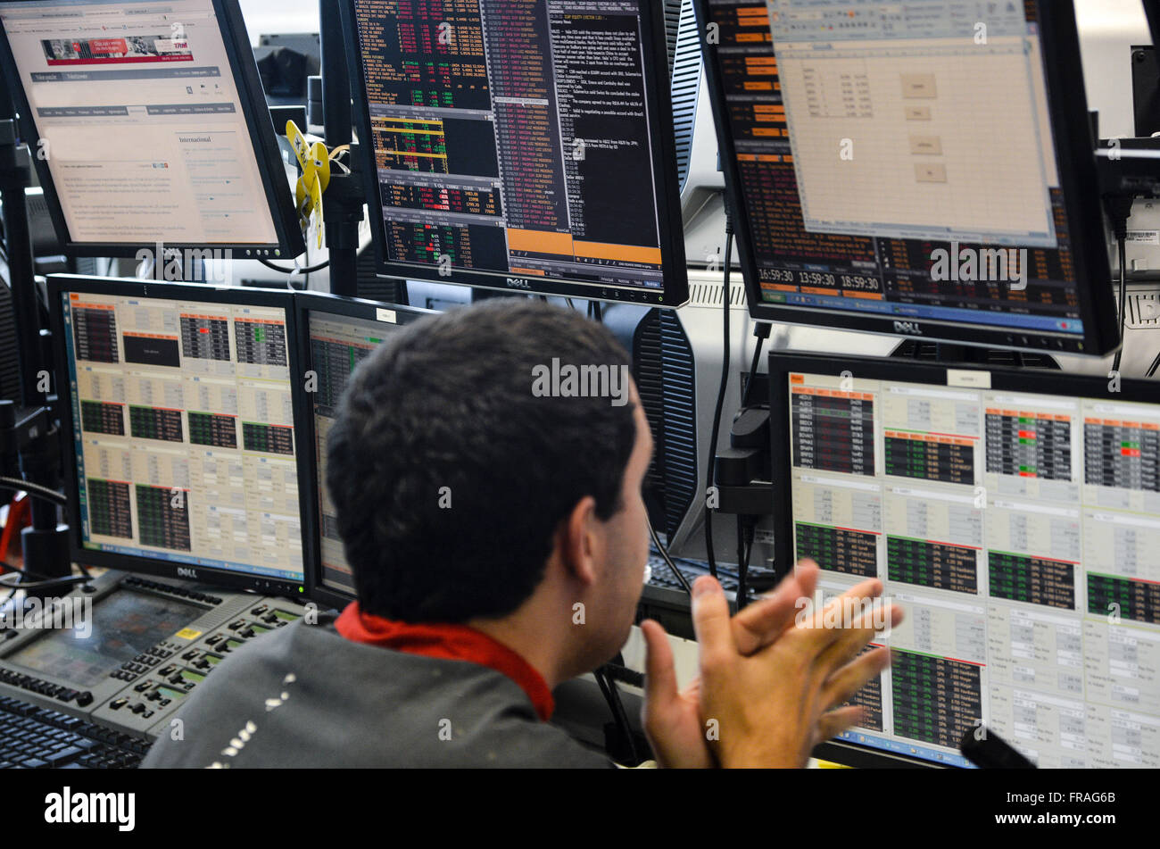 One man operations hi-res stock photography and images - Alamy