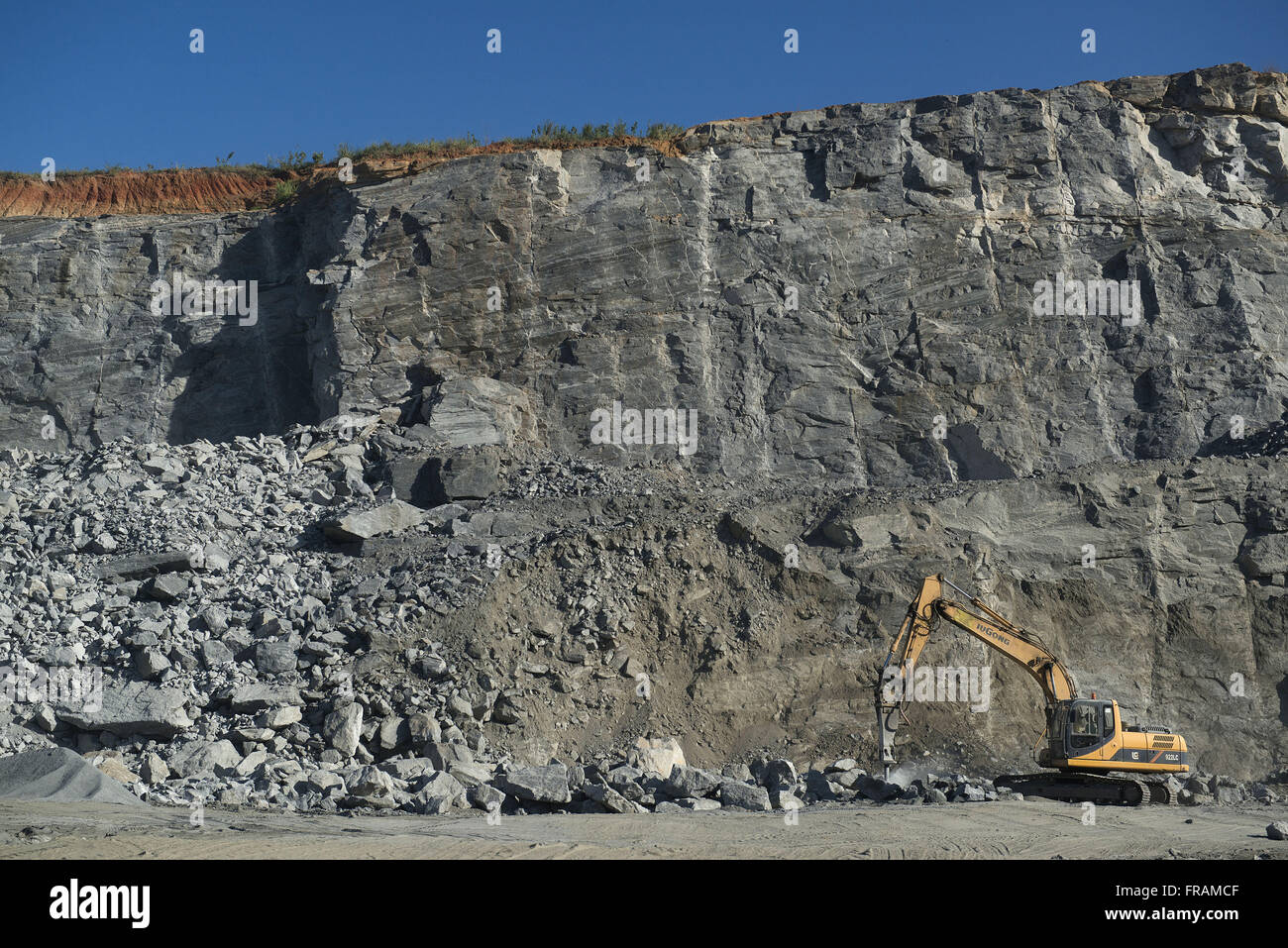 Gravel extraction hi-res stock photography and images - Alamy