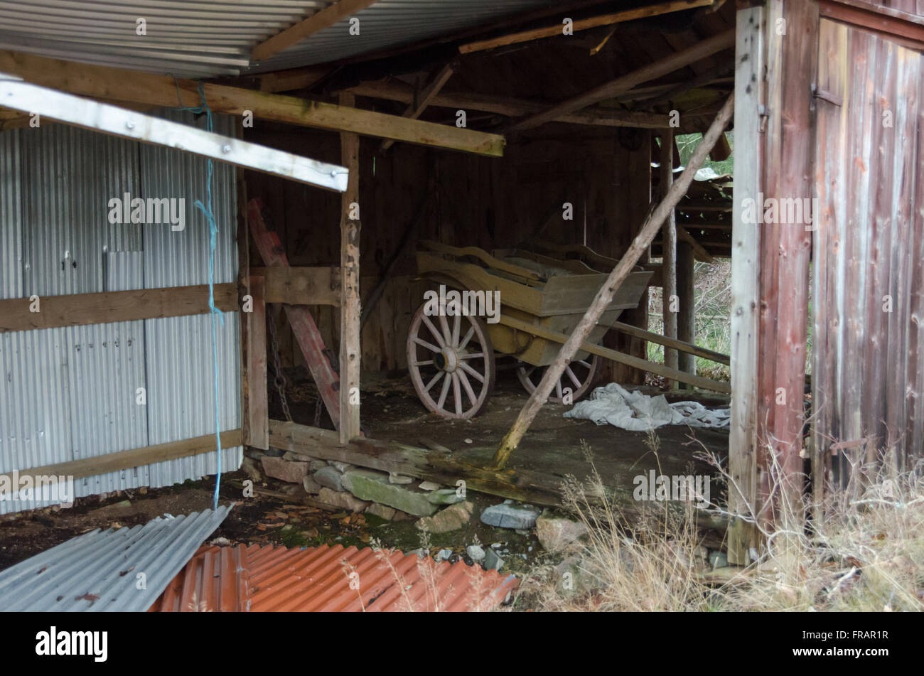 Old barrow hi-res stock photography and images - Alamy