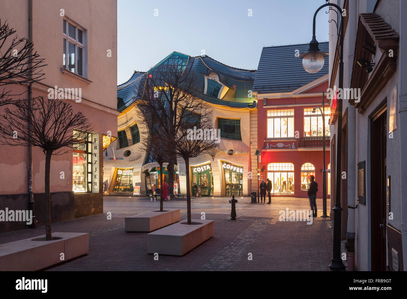 Sopot crooked house poland hi-res stock photography and images - Alamy