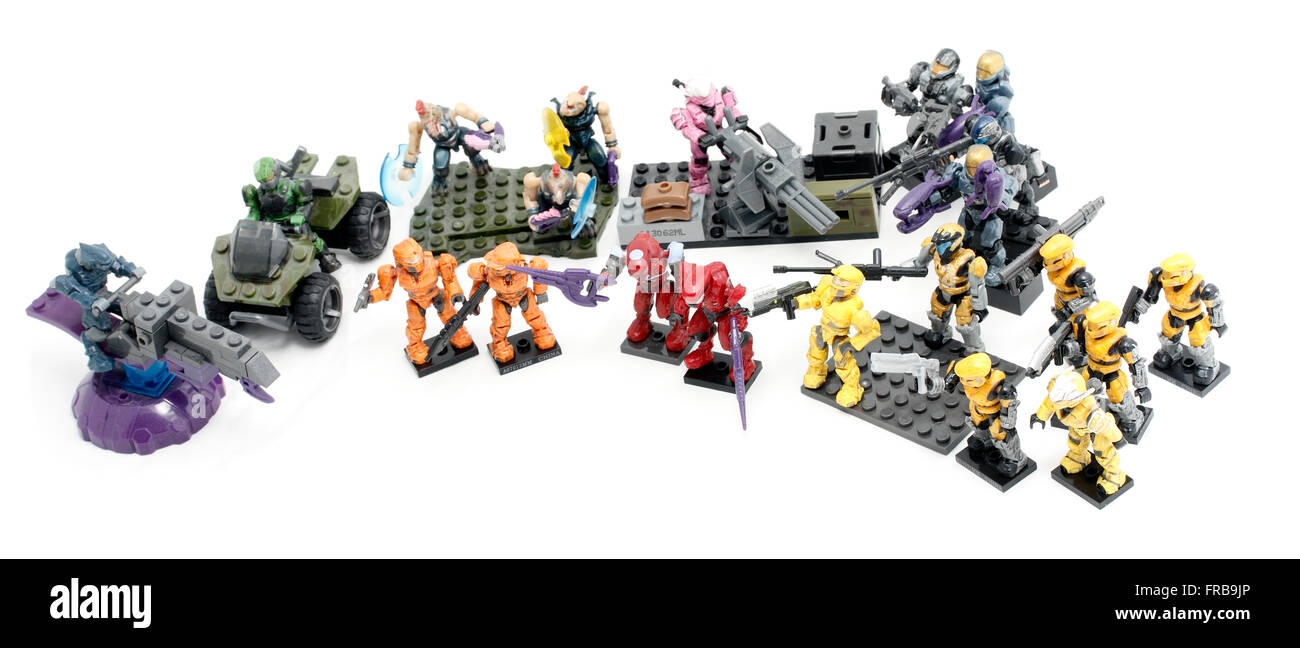 A selection of Halo figures.: Turret attack, Mongoose with Covenant ...