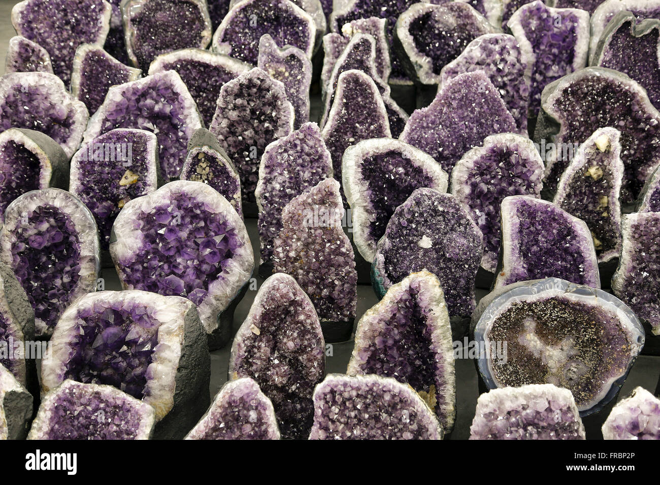 Geodes hi-res stock photography and images - Alamy