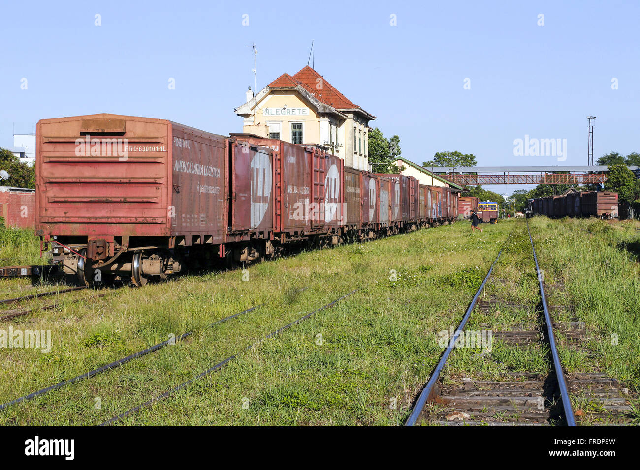 Estacao ferroviaria hi-res stock photography and images - Alamy