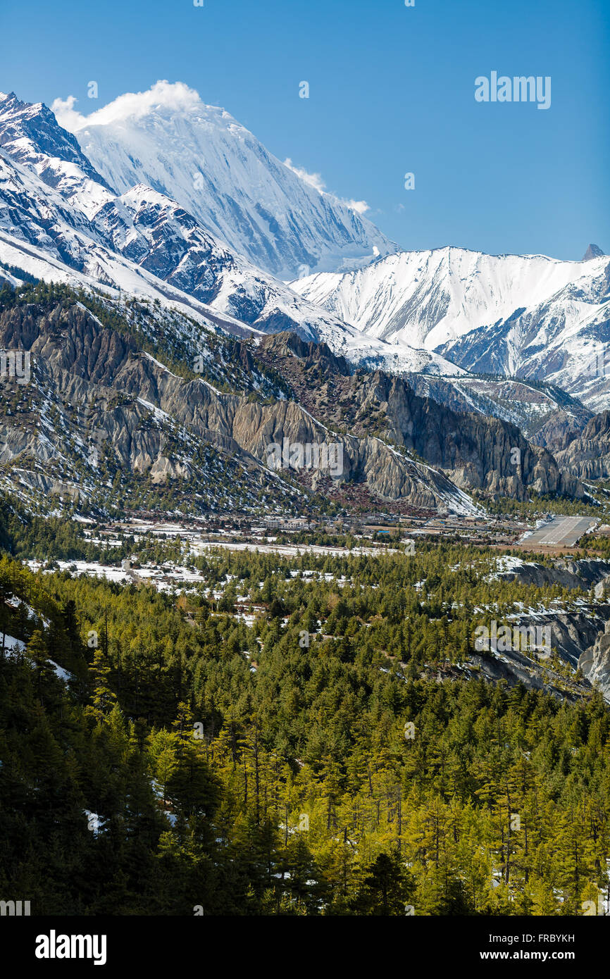Inspirational Landscape in Himalaya Mountains. Annapurna Range on ...