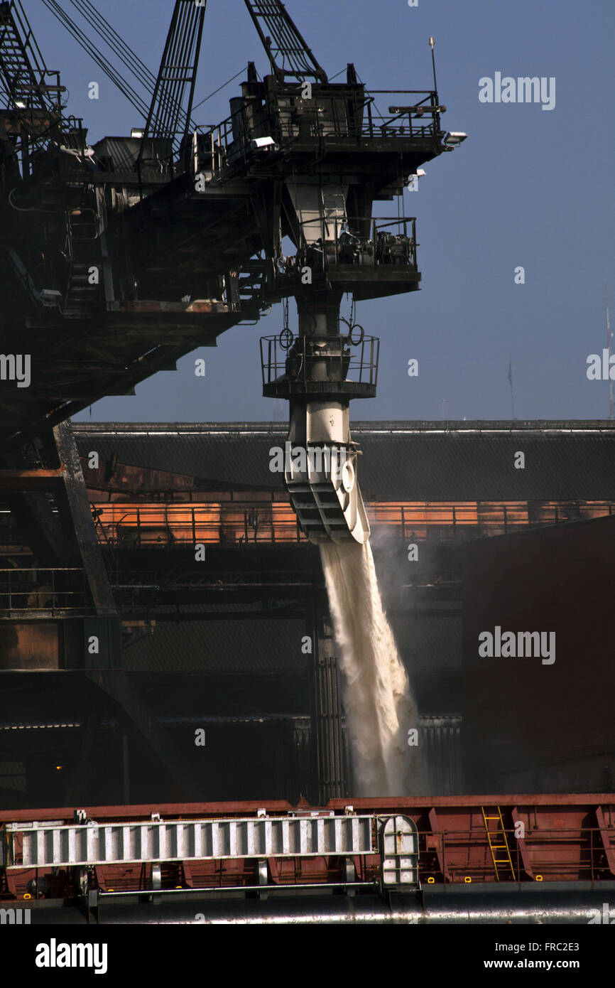 Loading sugar hi-res stock photography and images - Alamy