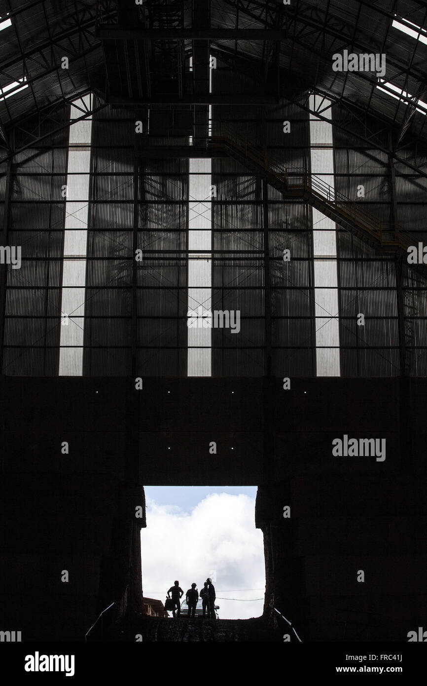 Silo inside view under construction for grain storage Stock Photo - Alamy
