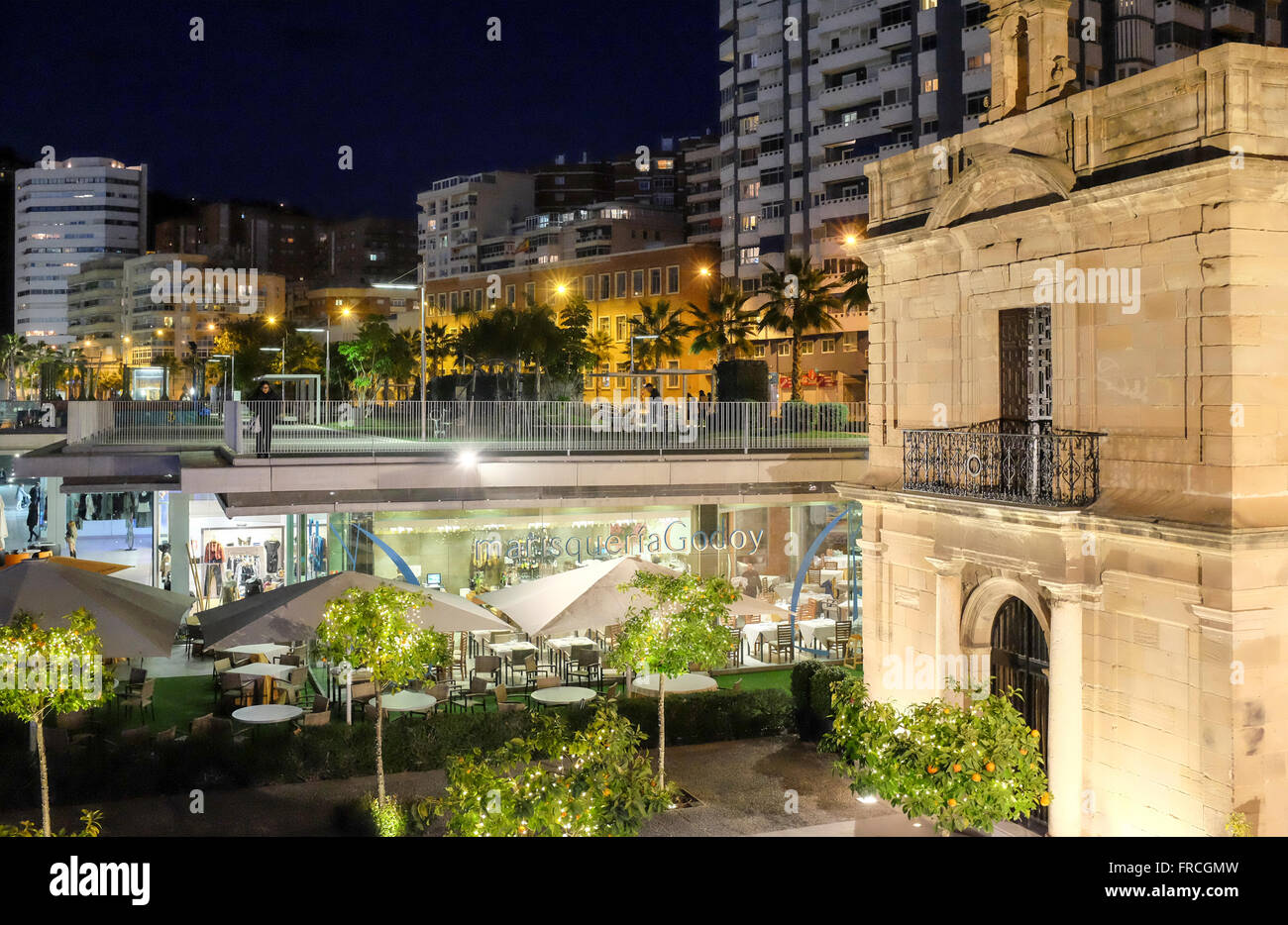 Muelle uno malaga restaurant hi-res stock photography and images - Alamy