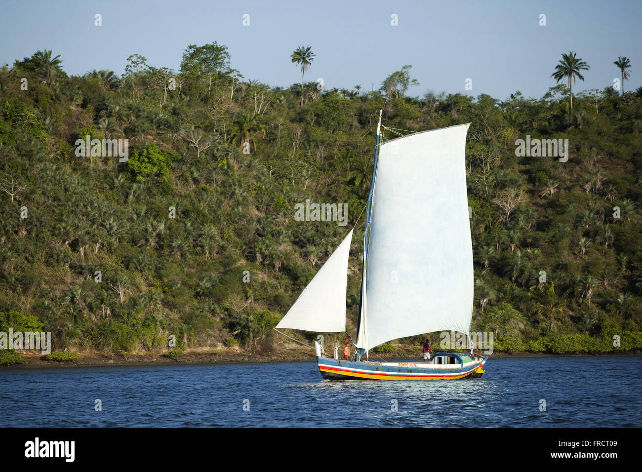Sailing sloop hi-res stock photography and images - Alamy