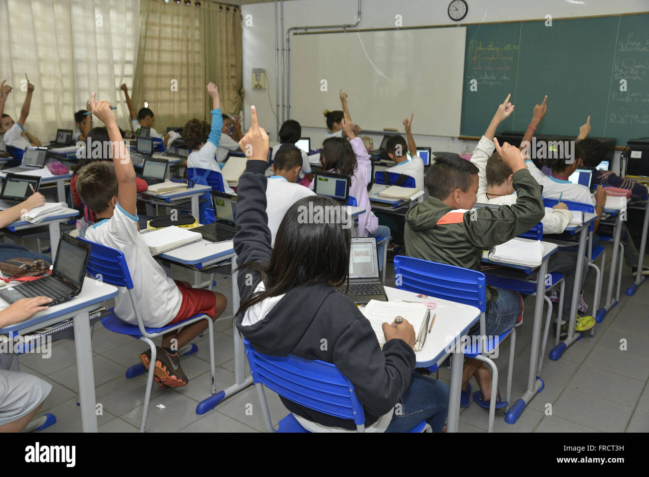 Child computer back view school hi-res stock photography and images - Alamy