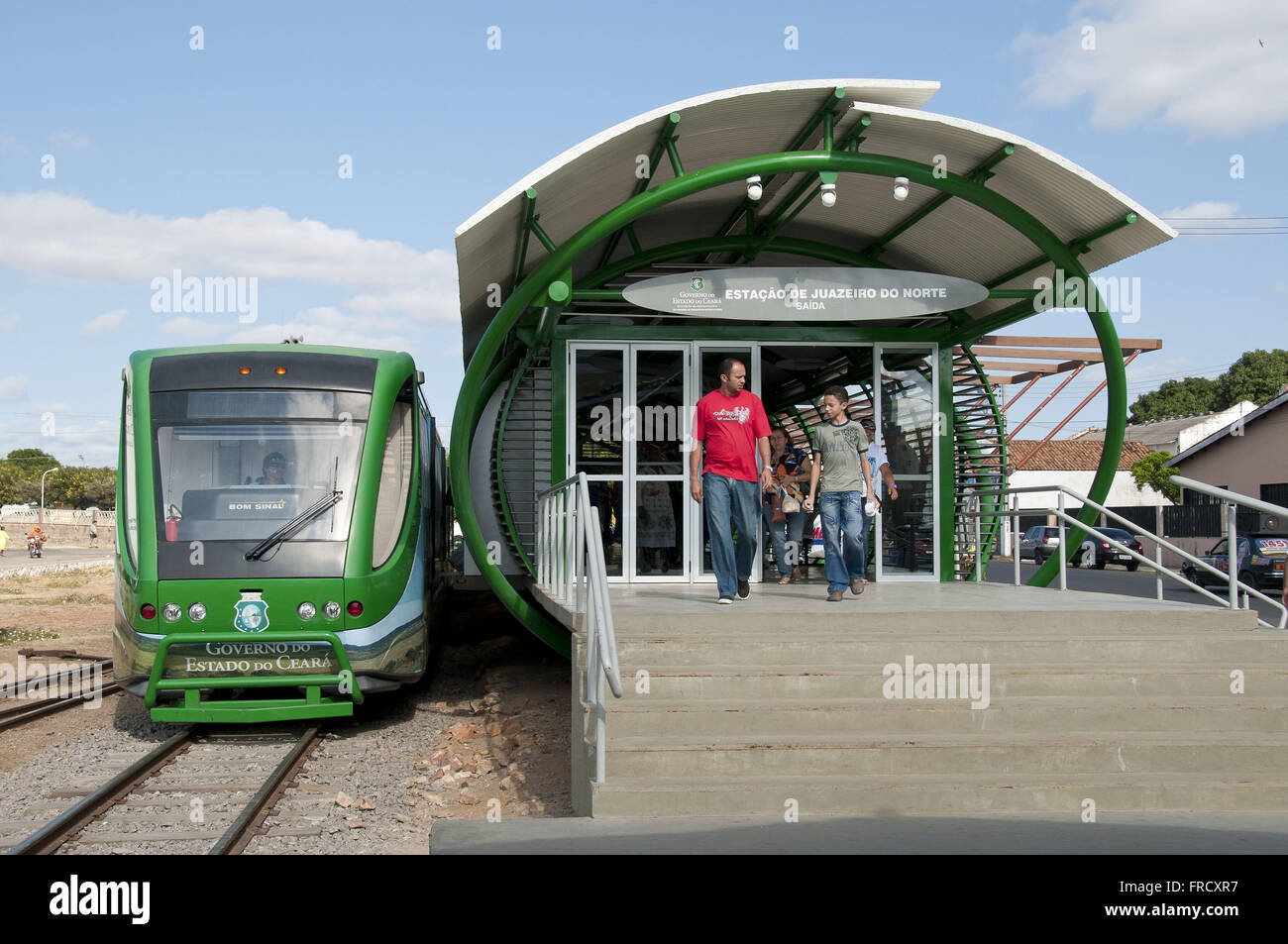 Daytime train hi-res stock photography and images - Alamy