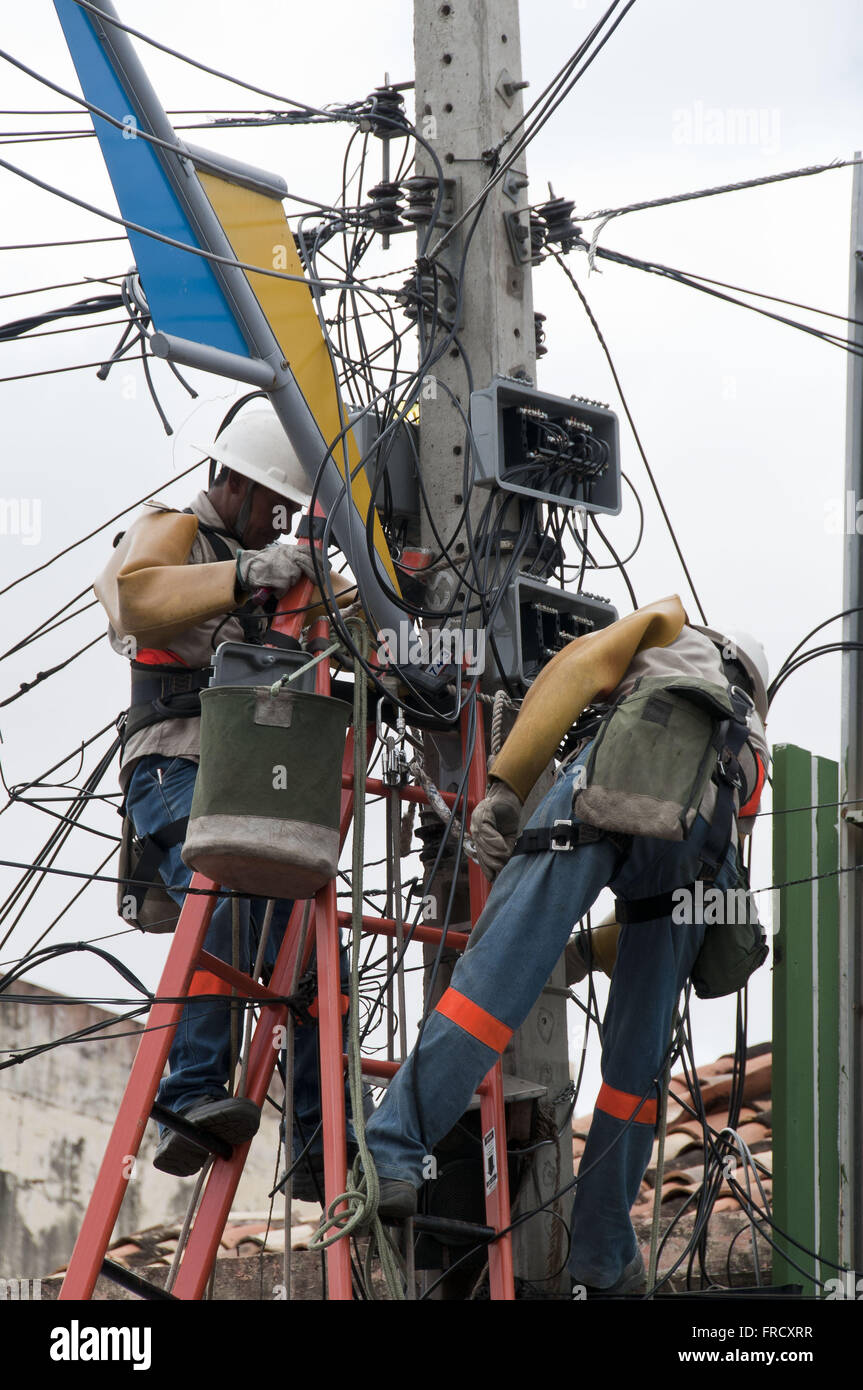 Power line maintenance hi-res stock photography and images - Alamy