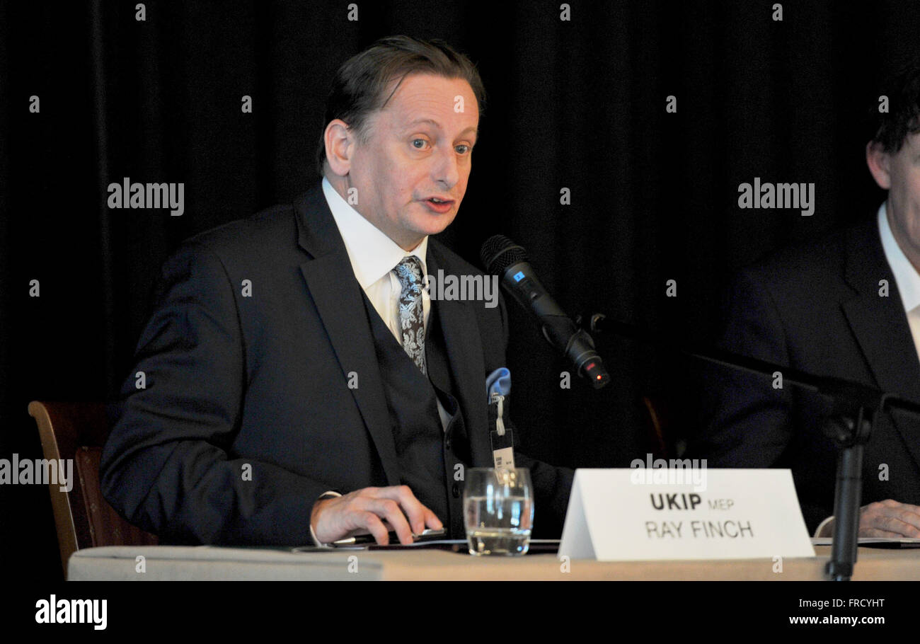 Politician ray finch hi-res stock photography and images - Alamy