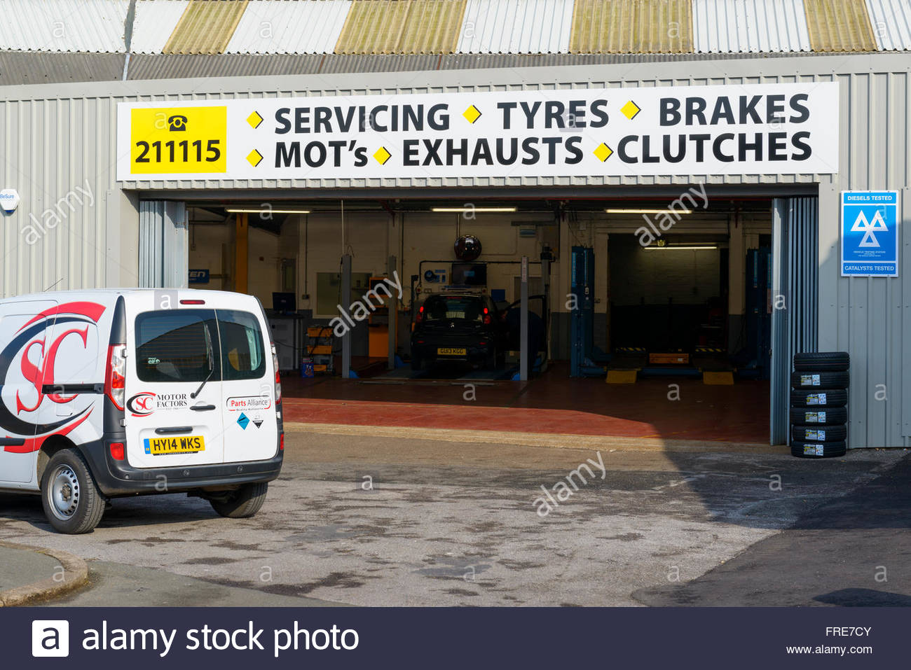 Mot Garage England High Resolution Stock Photography and Images - Alamy
