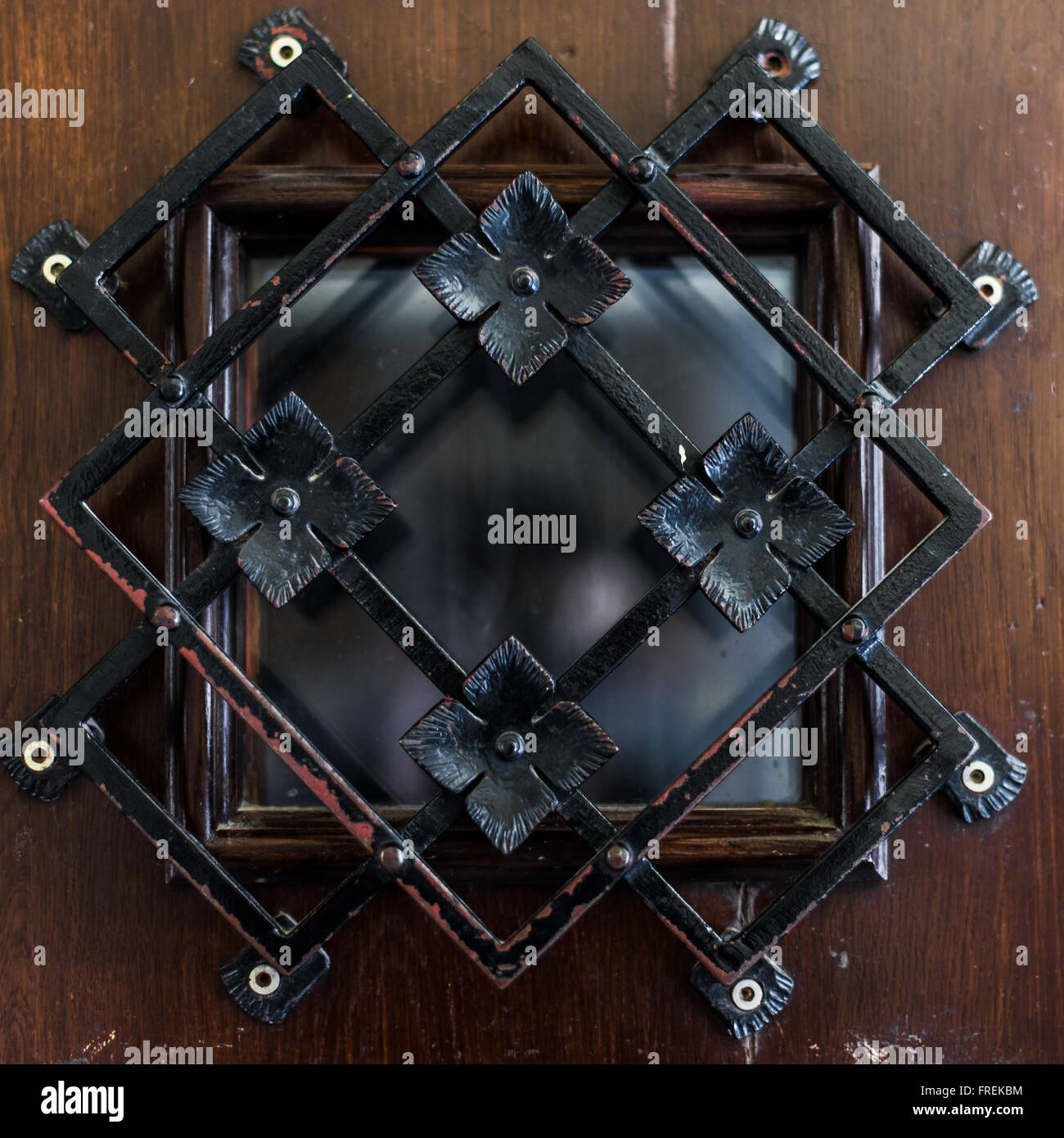 Steel lattice latticework hi-res stock photography and images - Alamy