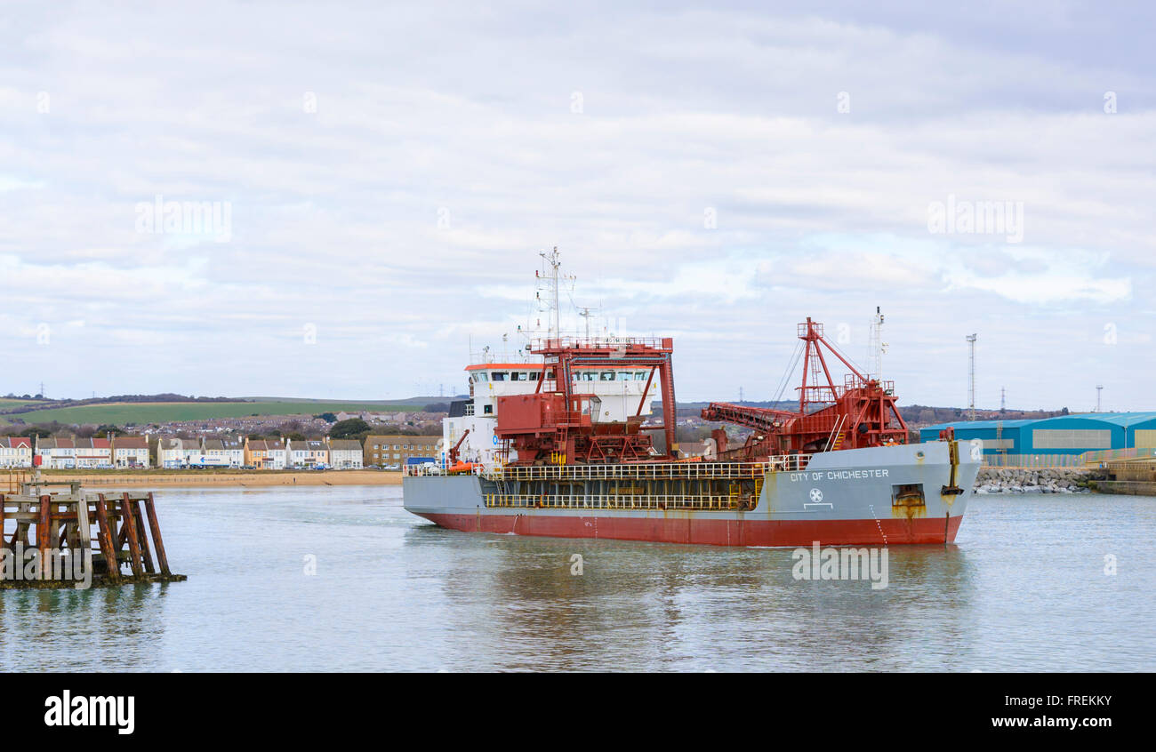Dredging ship hi-res stock photography and images - Alamy