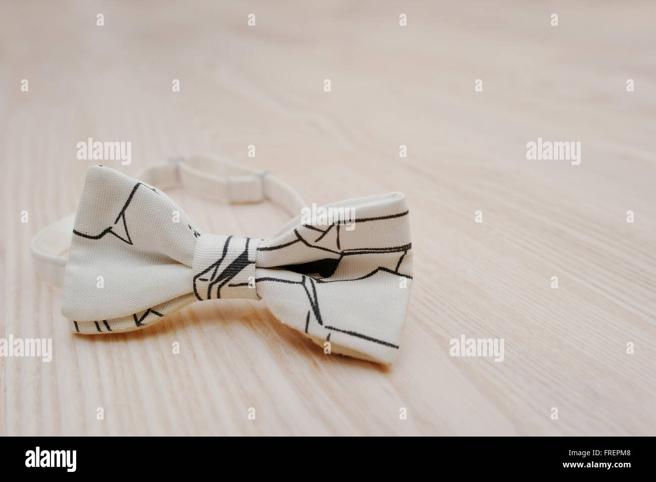 Black and white bow tie art hi-res stock photography and images - Alamy