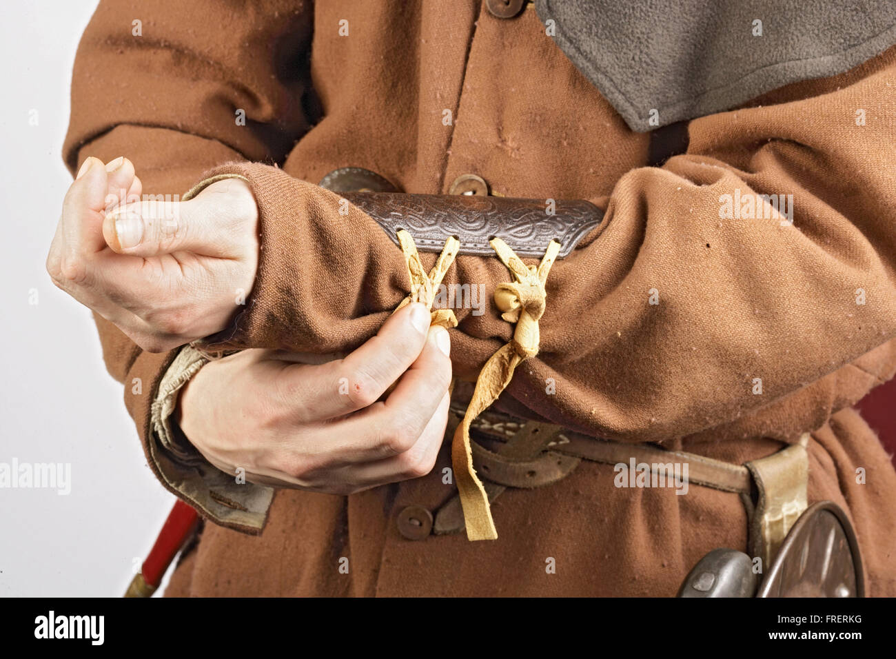 Longbow medieval hi-res stock photography and images - Alamy