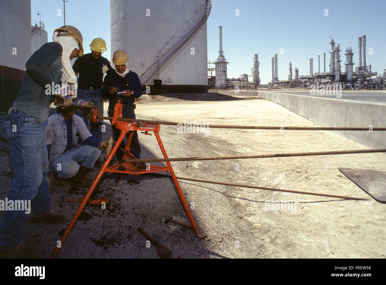 The world's largest oil refinery, oil storage tank farm and crude oil ...
