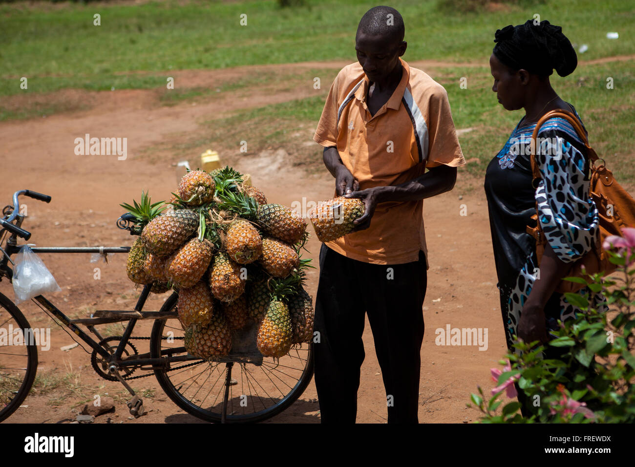 Woman selling fruit from hi-res stock photography and images - Alamy