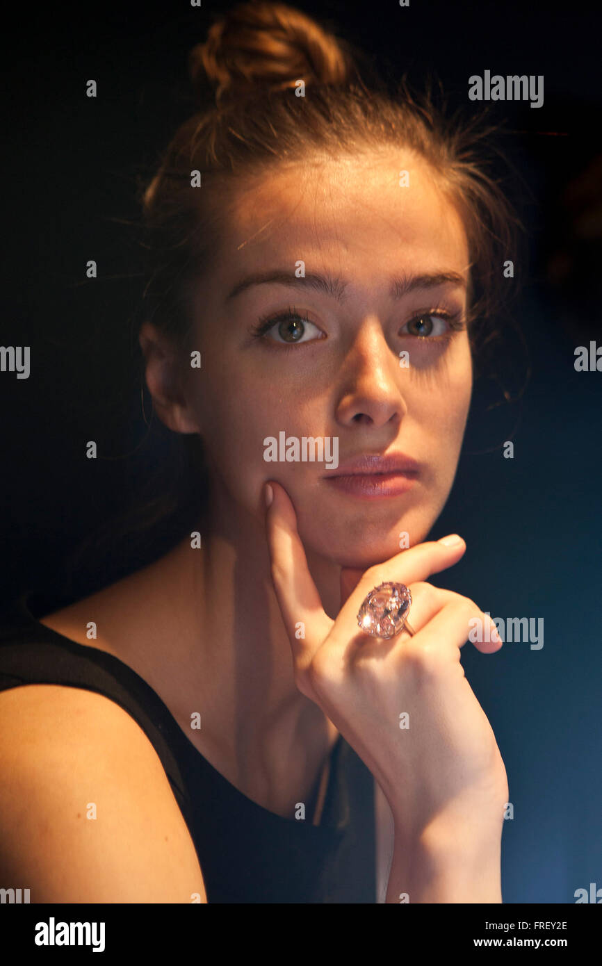 'The Pink Star', the world's most valuable diamond ever to be offered ...