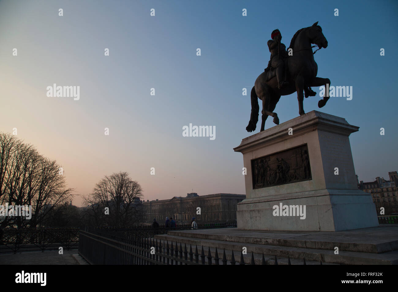 Henry iv statue hi-res stock photography and images - Alamy