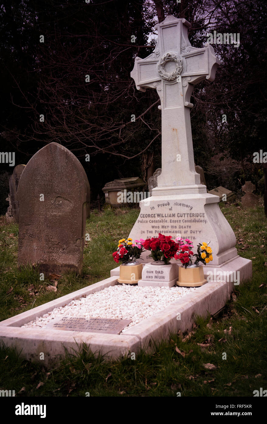 Murdered Police Constable George Gutteridge's grave at Lorne Road ...