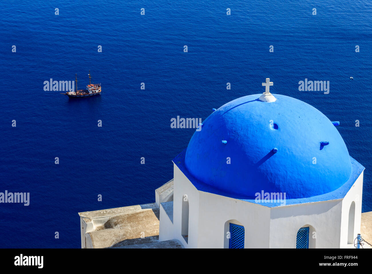 Blue church hi-res stock photography and images - Alamy