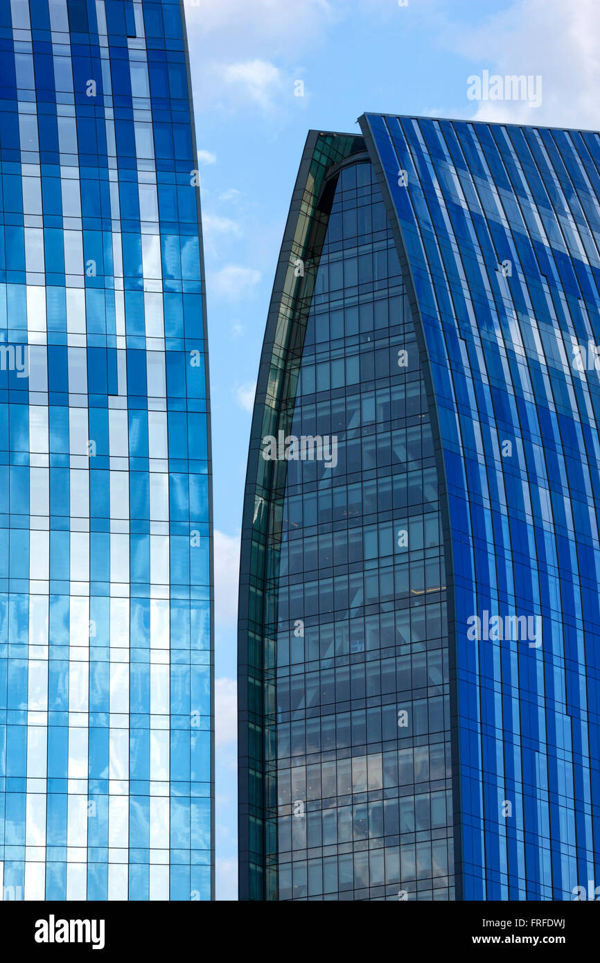 Corporate business office skyscraper hi-res stock photography and ...