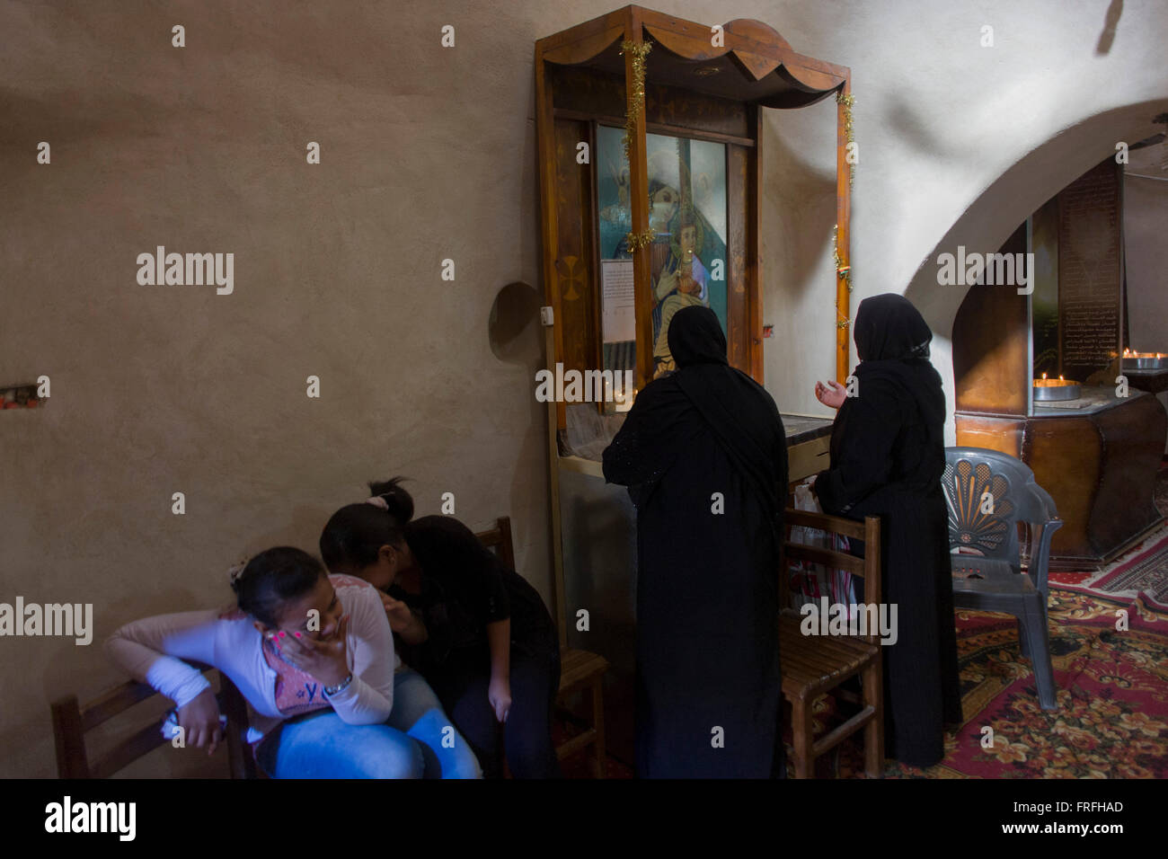 Egyptian coptic women inside church hi-res stock photography and images ...