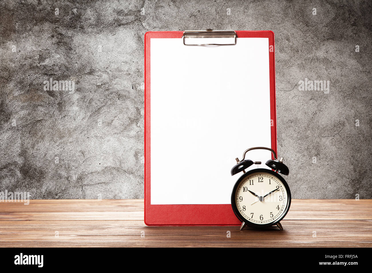 Vintage analog clock paper hi-res stock photography and images - Alamy