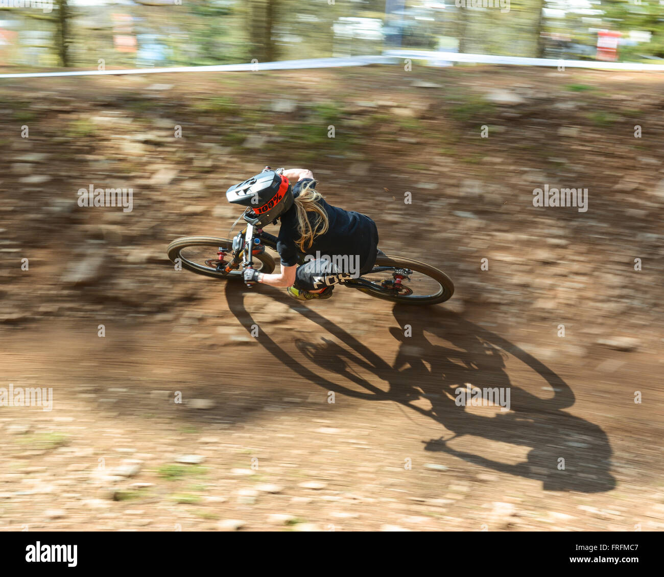 Downhill mountain bike race scotland hi-res stock photography and ...
