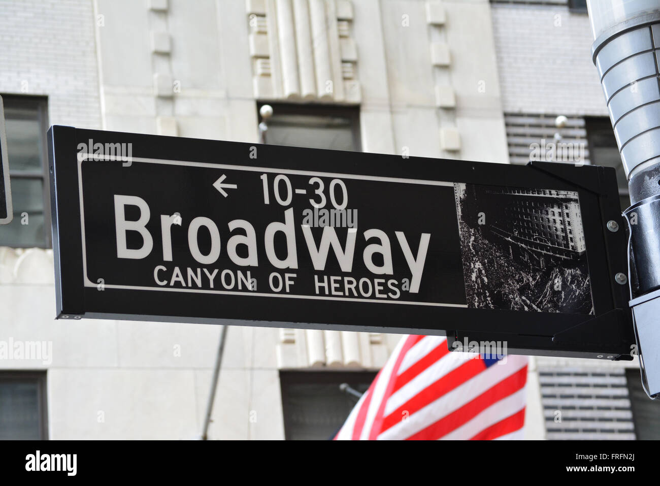Broadway street sign in Lower Manhattan Stock Photo - Alamy