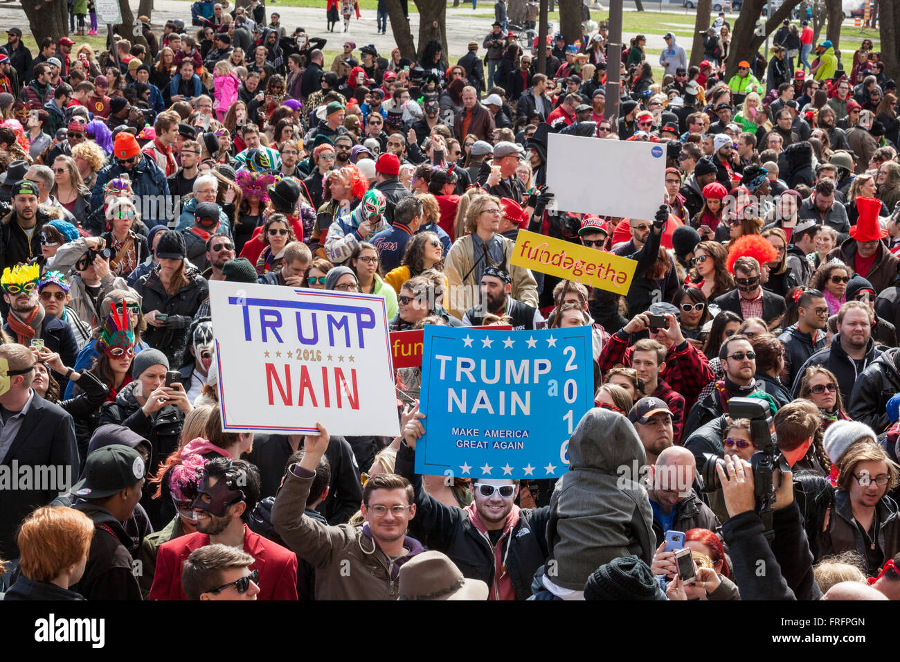 Trump devil hi-res stock photography and images - Alamy